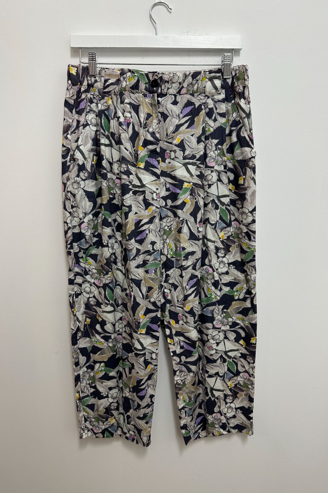 Buy 3/4 Leg Floral Print Pants | Gorman | GlamCorner