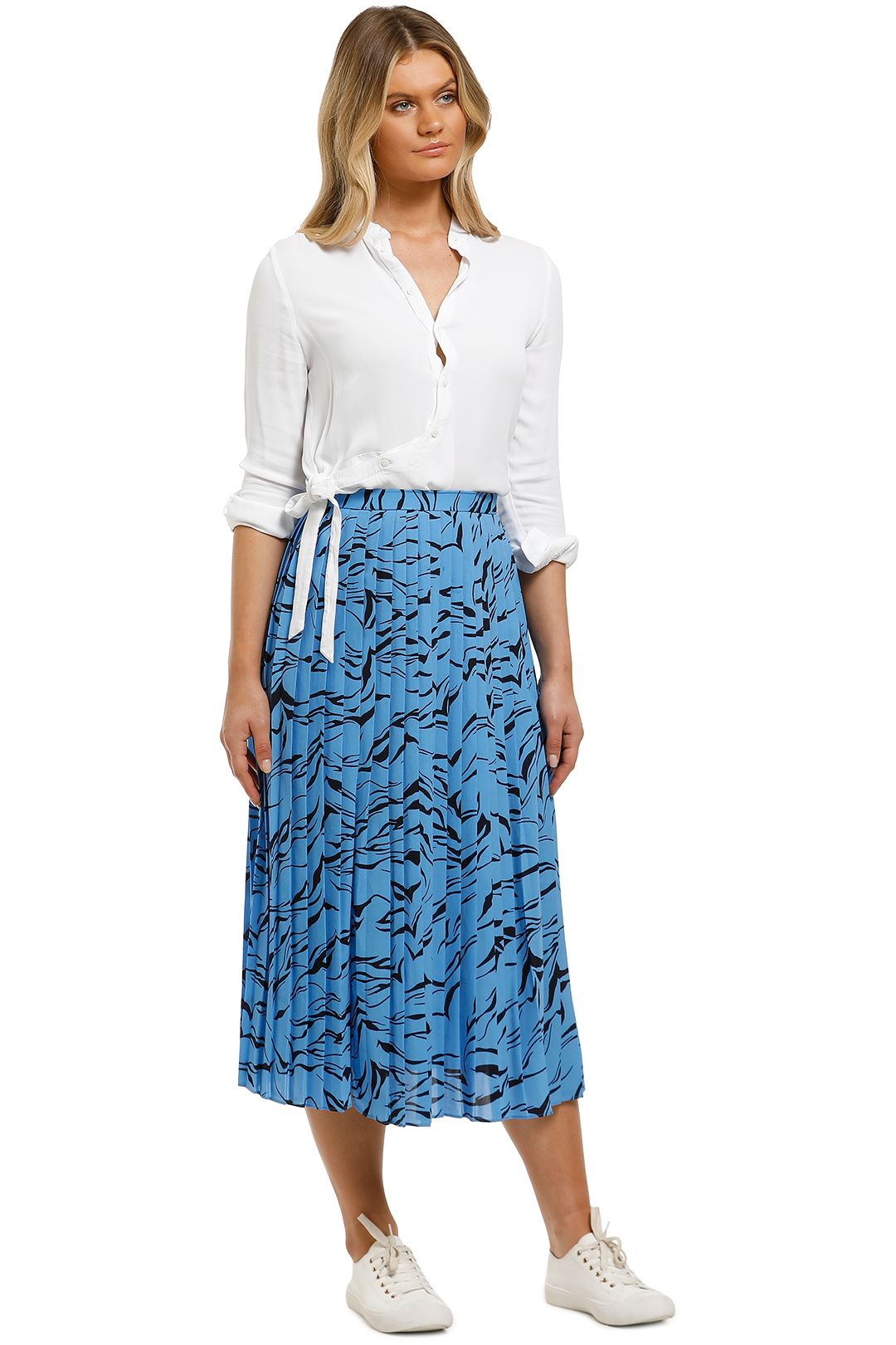 Printed Pleat Skirt in Azure by Country Road for Hire | GlamCorner