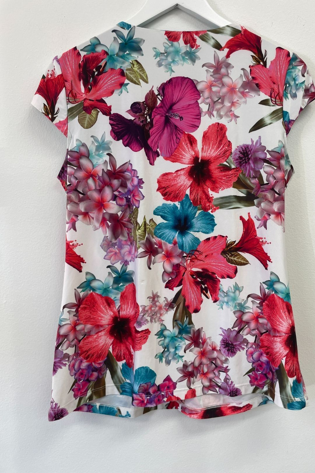 Buy Hibiscus Floral Print Jersey Top | Anthea Crawford | GlamCorner