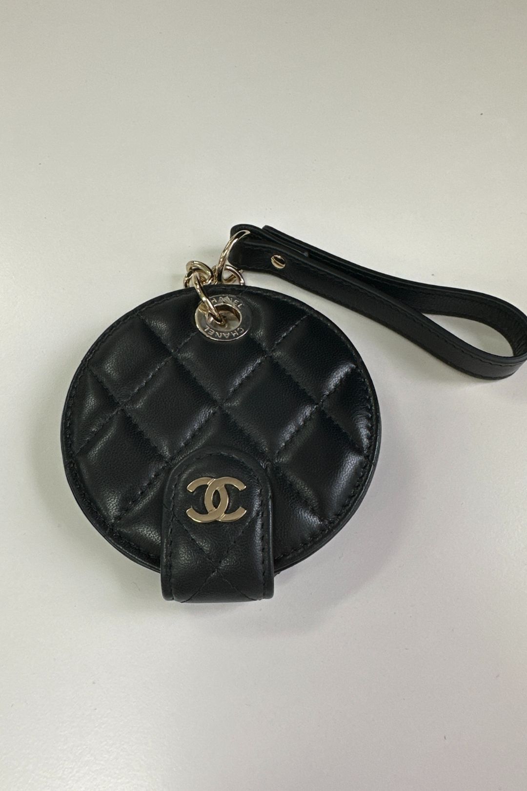 Buy Leather Luggage Tag in Black | Chanel | GlamCorner
